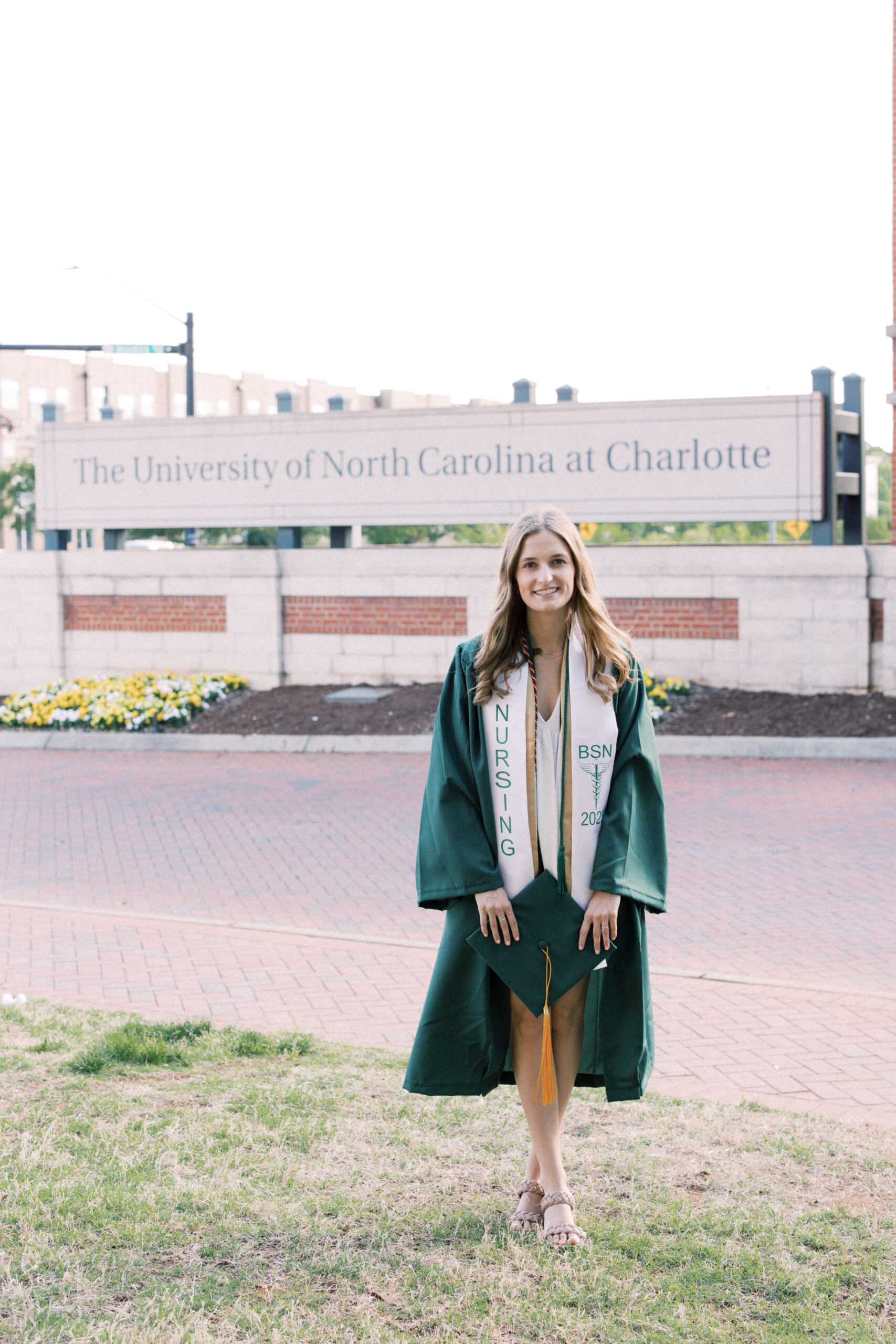 UNC Charlotte Graduation Photos | NC Senior Photographer | emmajomarsh.com