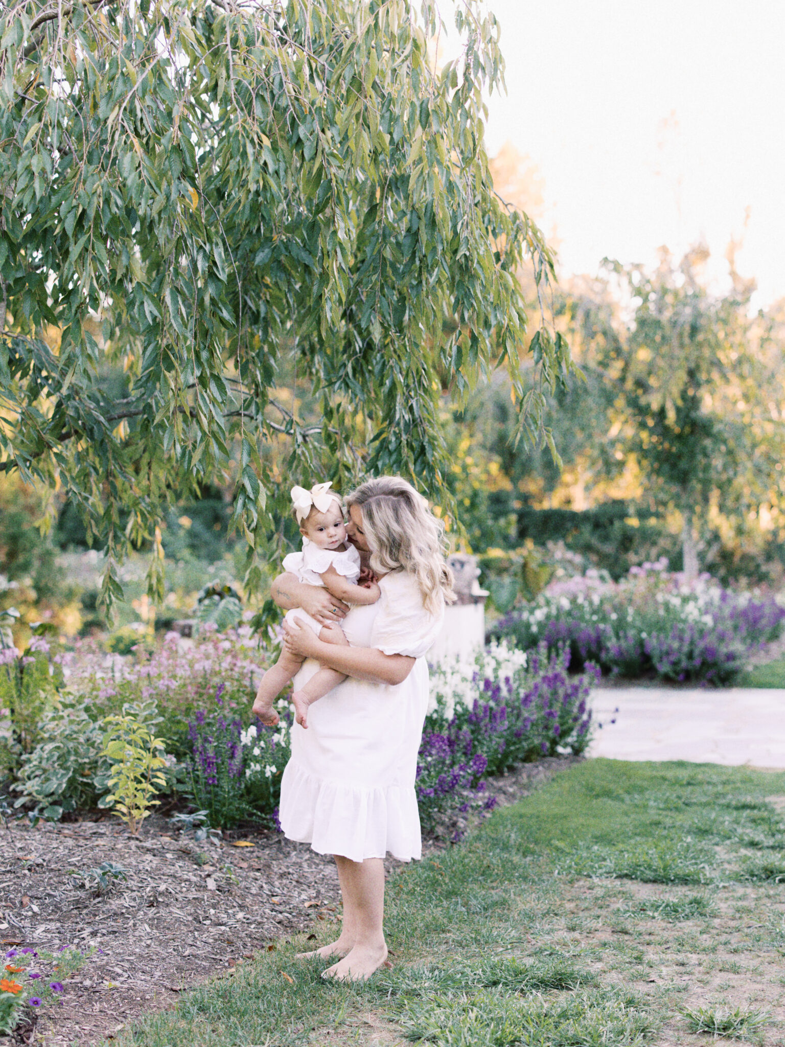 3 Reasons to Do Mommy & Me Photography | emmajomarsh.com