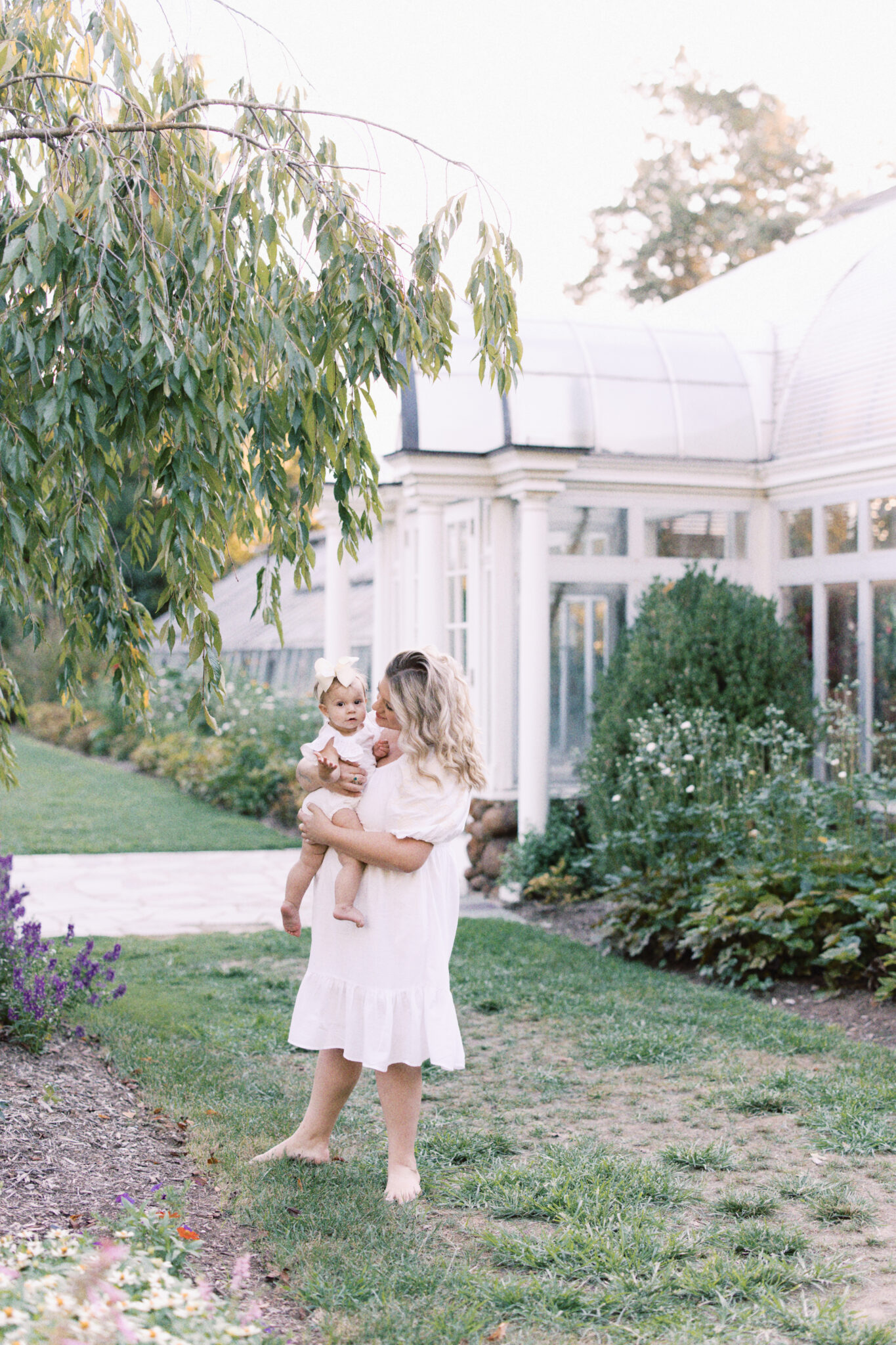 3 Reasons to Do Mommy & Me Photography | emmajomarsh.com