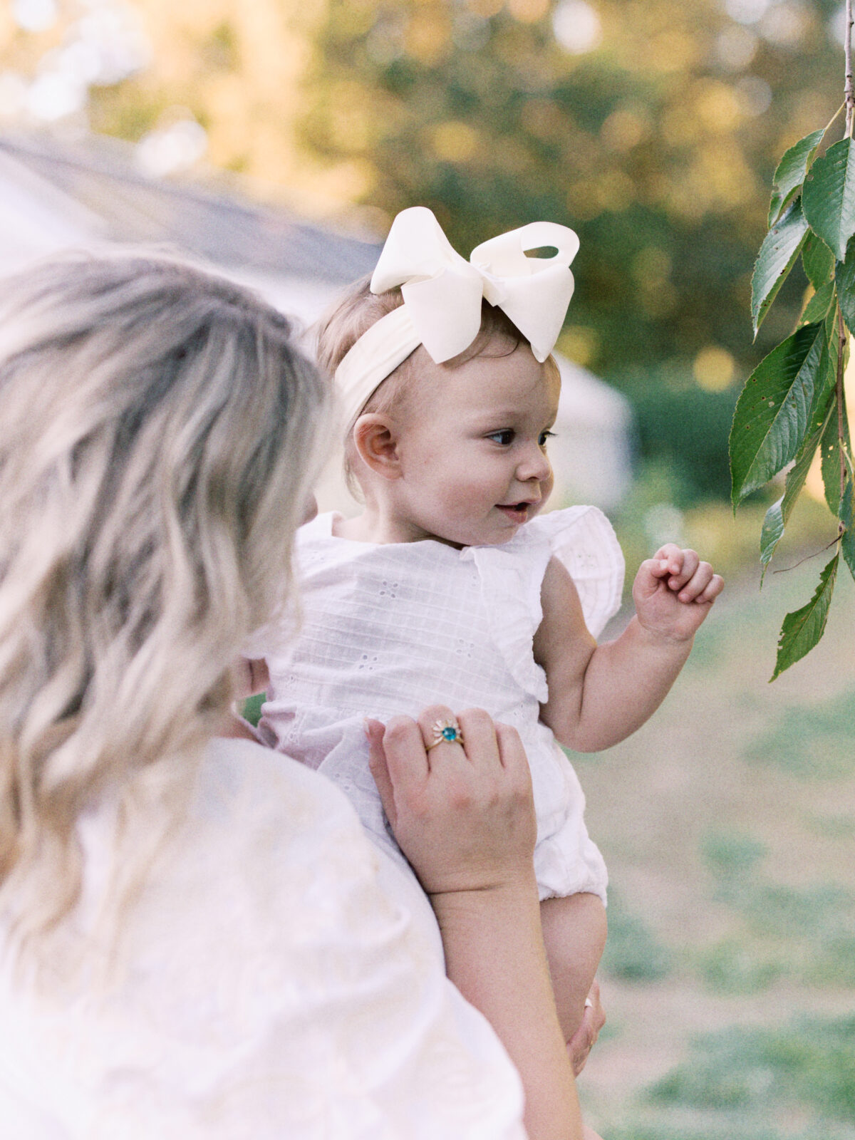 3 Reasons to Do Mommy & Me Photography | emmajomarsh.com