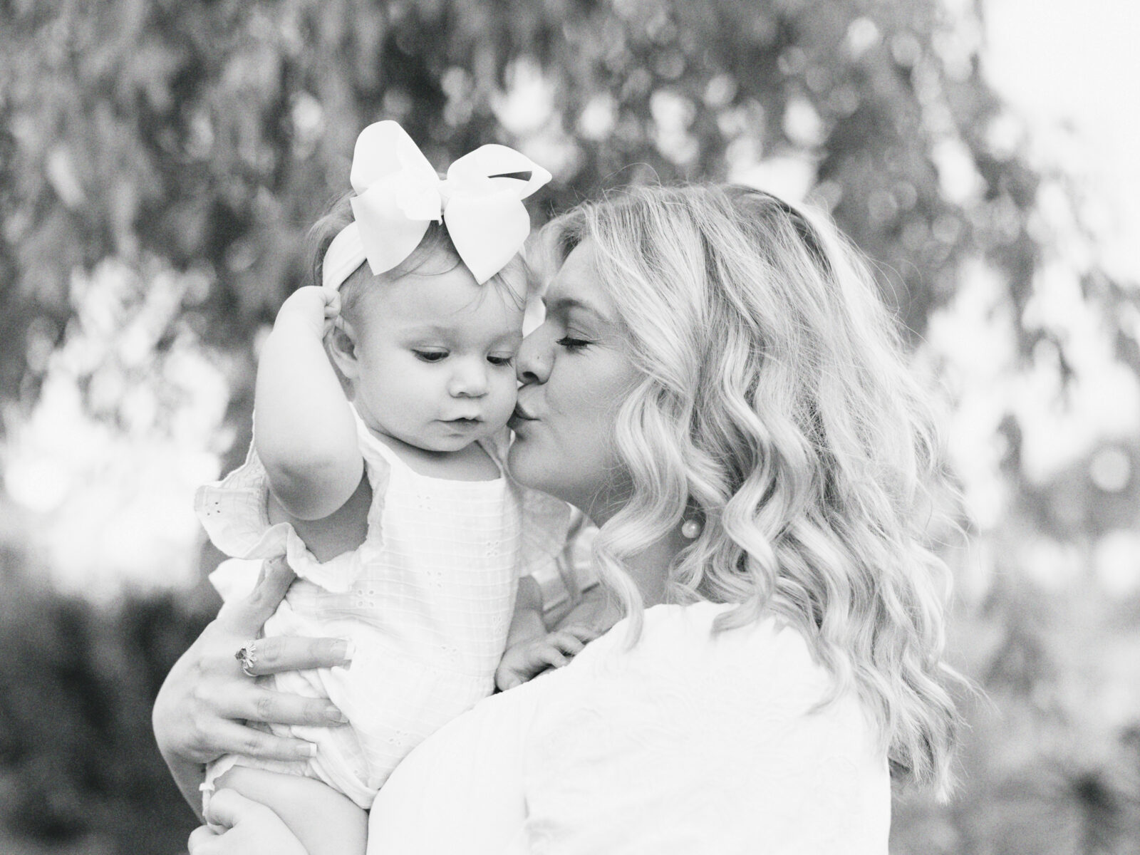 3 Reasons to Do Mommy & Me Photography | emmajomarsh.com