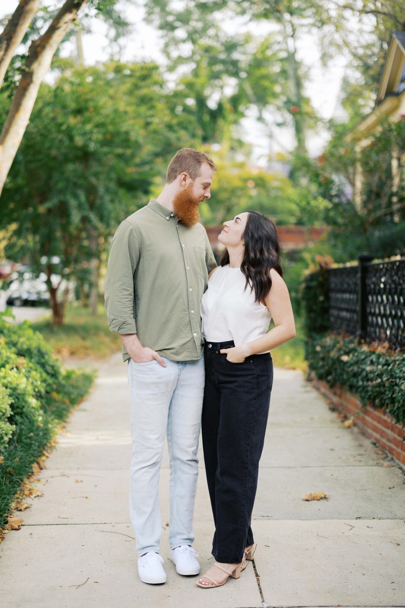 Wilmington, North Carolina Beach Couples Photos | emmajomarsh.com